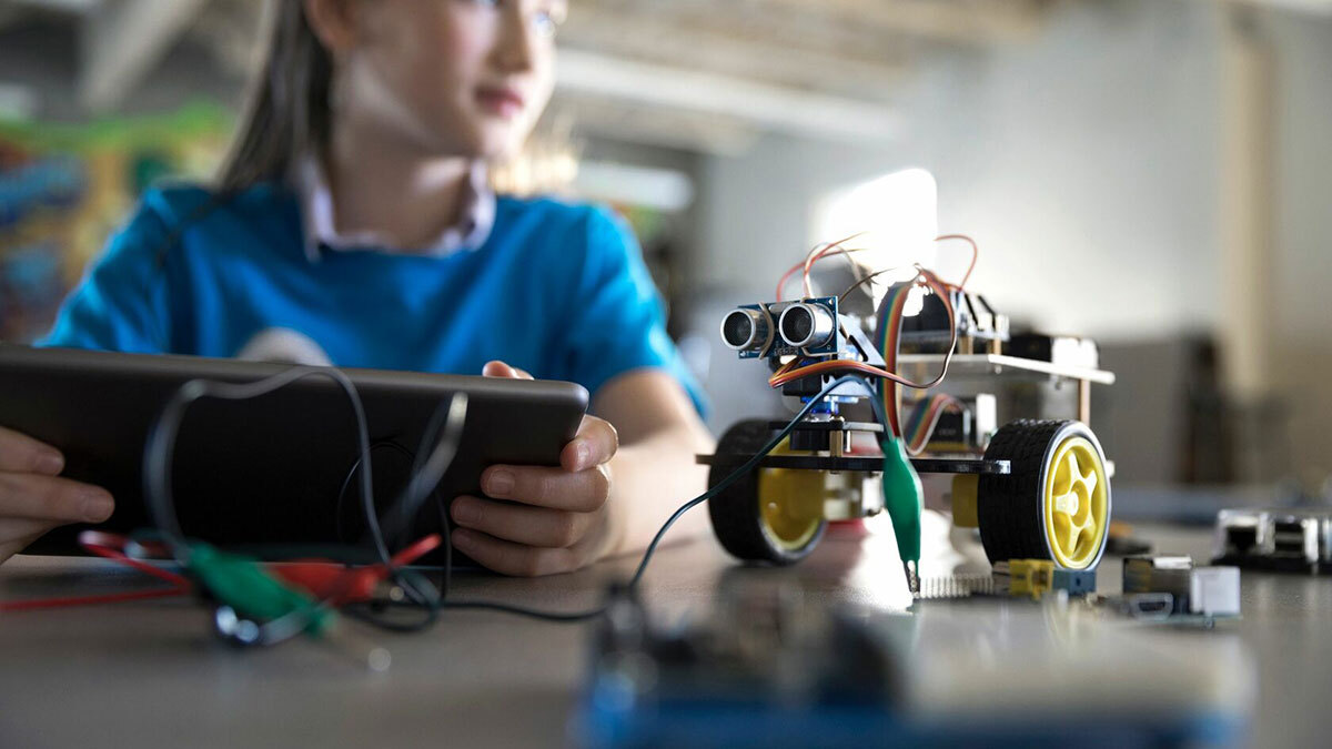 Робототехника, электроника и мехатроника для детей от 10 до 14 лет купить в Москве в RobotBaza.ru